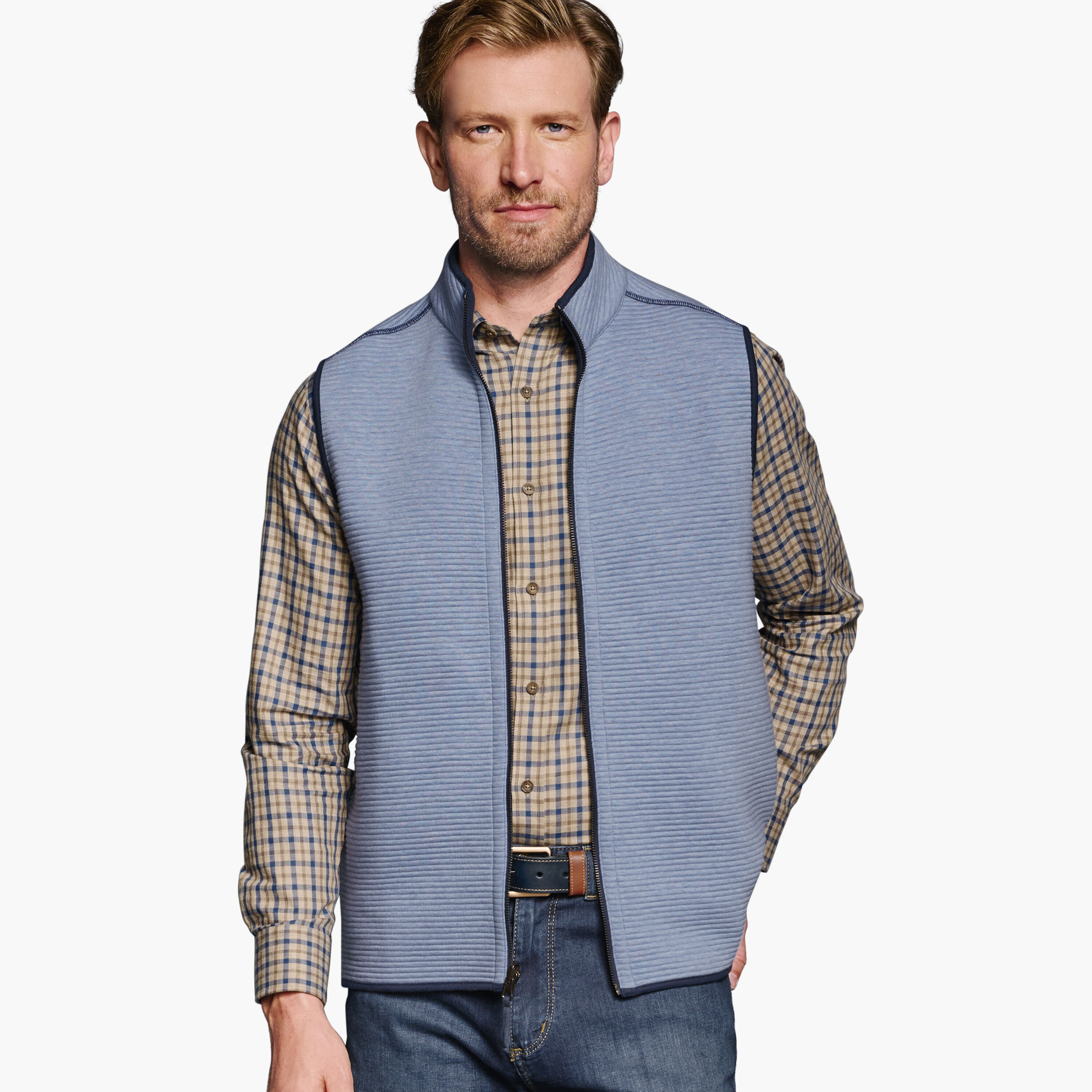 Men's Reversible Channel Quilted Vest in Light Blue Heather/Navy ...