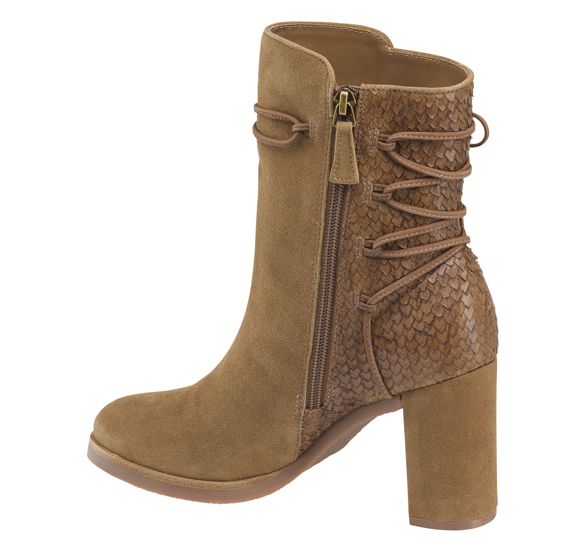 Adley Boot